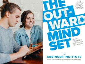 The Outward Mindset: How To Lead Your Team To Success - 1 Hour Guide